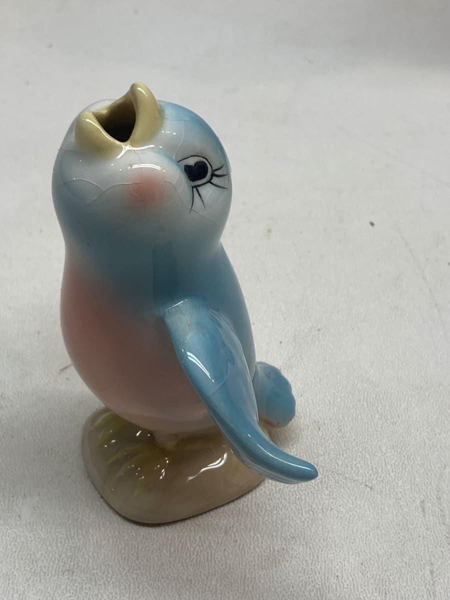 Porcelain blue bird pie bird from the collection of TIMELINES ANTIQUES ...