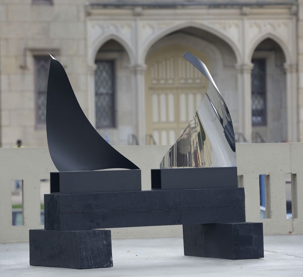 Bushnell Plaza Sculpture Garden, Hartford, CT (Gestures Yin & Yang) by ...