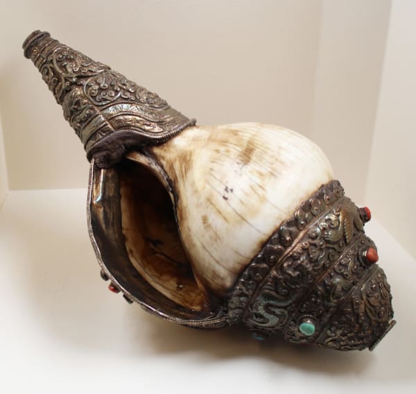 Tibetan Buddhist Conch Shell Horn from the collection of Flora Lamson ...