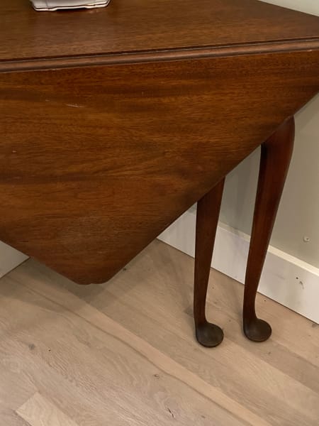 Kittinger Queen Anne corner drop leaf table from the collection of ...