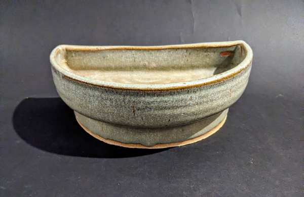 Half moon ceramic ikebana vase from the collection of Yume Museum ...