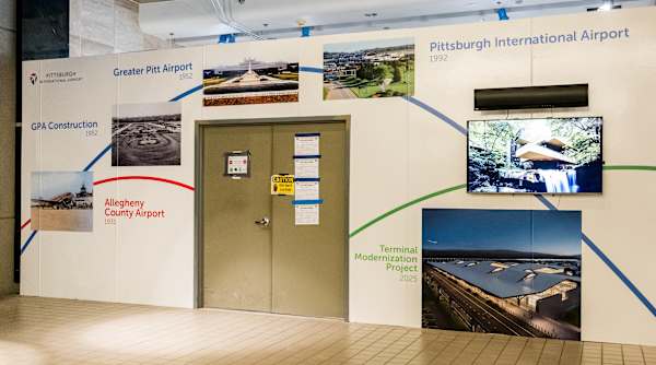 Airport History Display from the exhibition PIT Art in the Airport ...